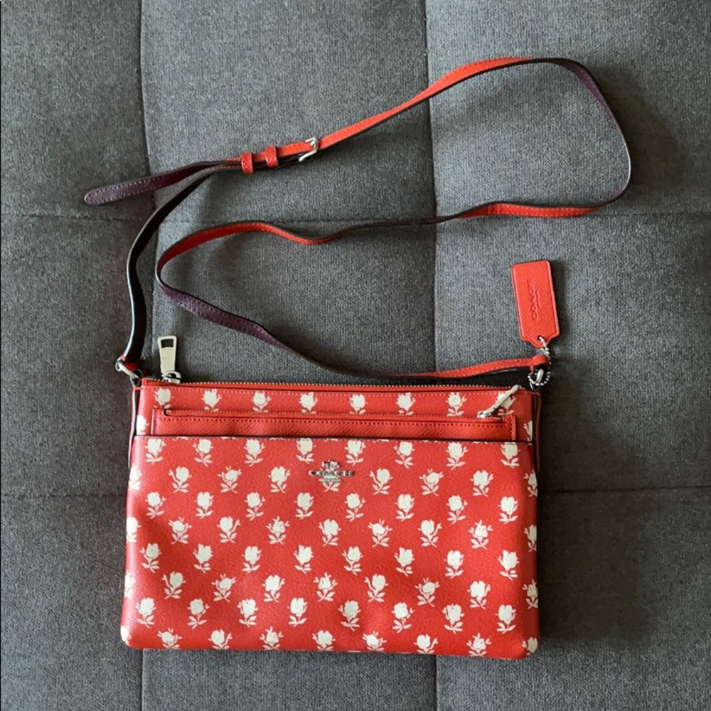 Coach Red Crossbody Bag W/ White Rose Print - Gem